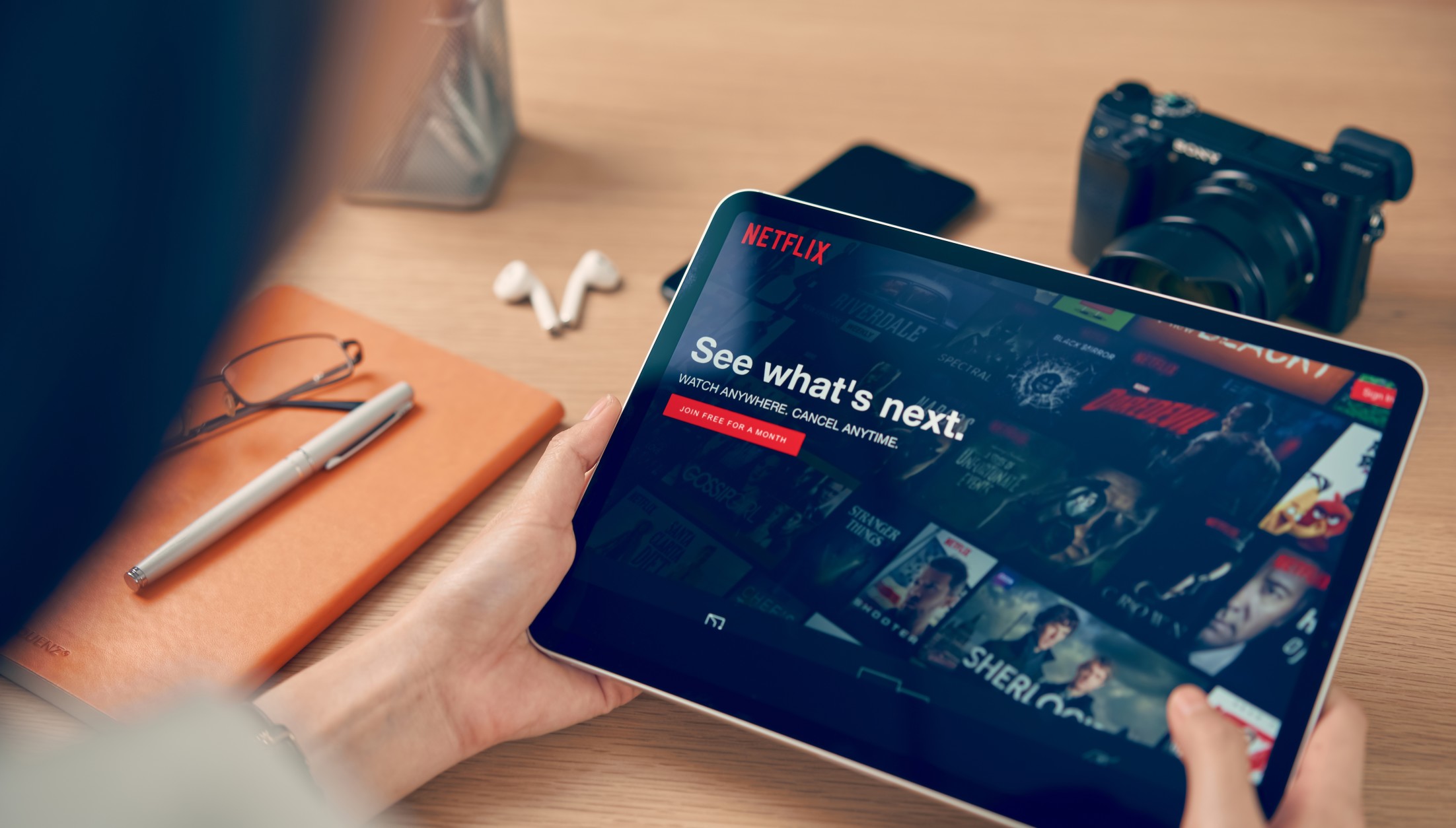 Netflix with Ads. What Does It Mean for All of Us? - ReklamStore Blog